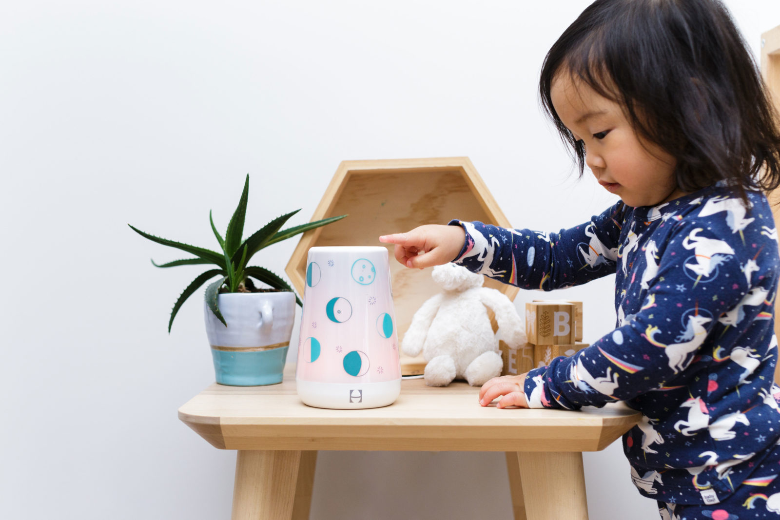 Nine Ways to Use the Hatch Rest for Babies and Toddlers | Via Graces